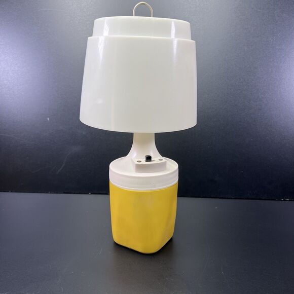 Other | Rayovac No10 Yellow Battery Table Light Camping Light Vtg No ...